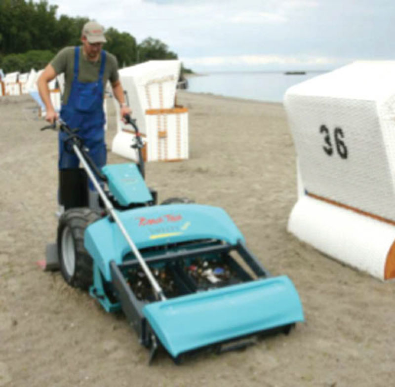 Maldivian holiday resorts use BeachTech beach cleaning machines from ...