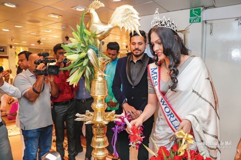 A Golden Tribute to Mrs World 2020 by Vogue Jewellers - Explore Sri Lanka
