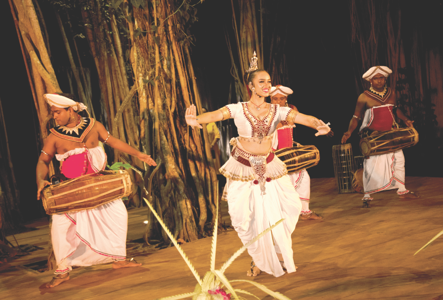 The Colombo Cultural Show: A Soiree into Sri Lanka's Heart - Explore ...