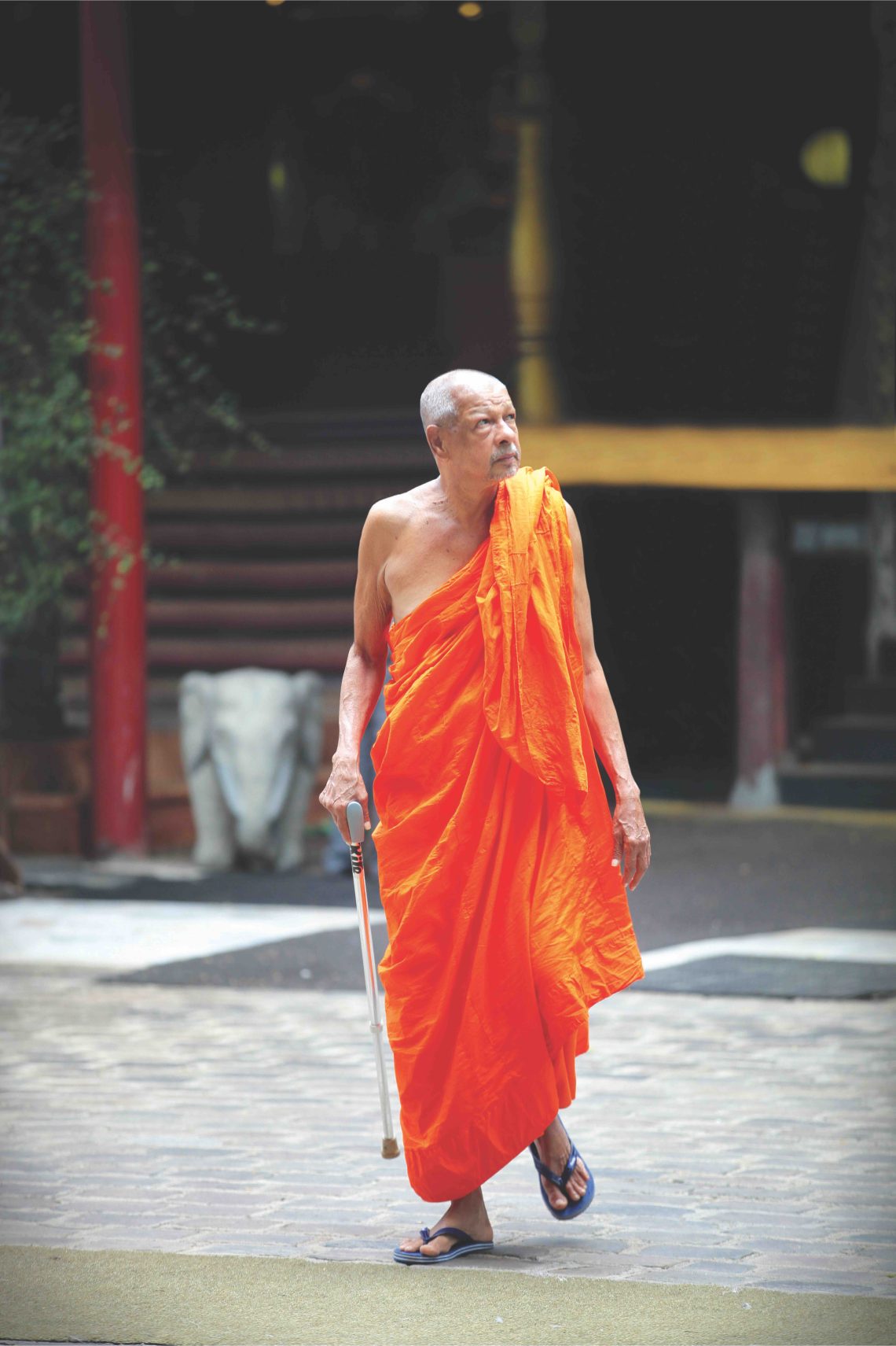 Gangaramaya Temple is Podi Hamuduruwo - Explore Sri Lanka